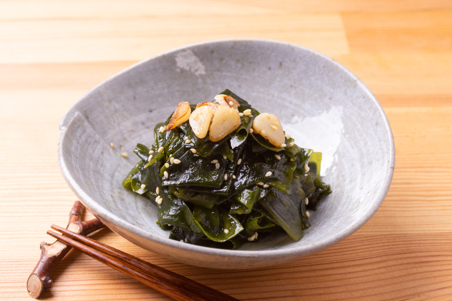 「乾燥わかめ」は味噌汁やサラダにとどまらない！こんな美味しいアレンジはいかが？ | kufura（クフラ）小学館公式