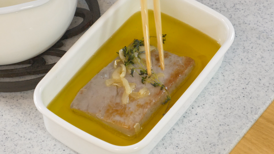 油まで絶品な「自家製ツナ」を作ってみよう！マグロの選び方解説も【沼津りえの季節の手仕事 #8】 | kufura（クフラ）小学館公式