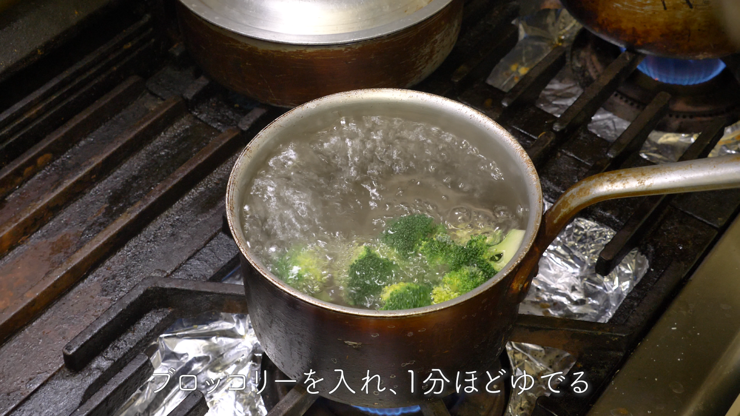 デミグラス缶で作る！究極の「ビーフシチュー」の作り方【プロが教えるおうちイタリアン#23】 | kufura（クフラ）小学館公式