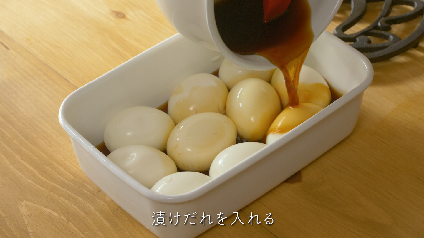 トロトロ悪魔的おいしさ「禁断の漬け卵」はオイスターソースが隠し味！【ちょこっと漬け#110】 | kufura（クフラ）小学館公式